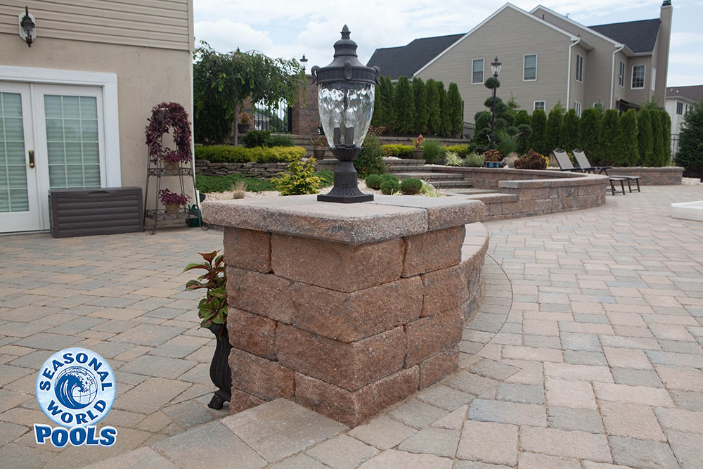 RAISED PATIOS & HARDSCAPING – Seasonal World