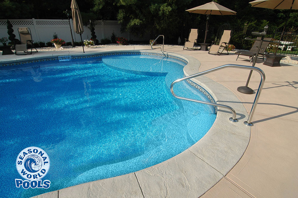 SUN DECKS – STEEL WALL – Seasonal World