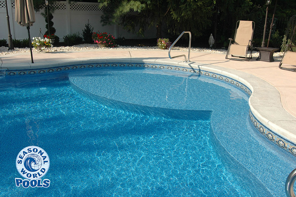 SUN DECKS – STEEL WALL – Seasonal World