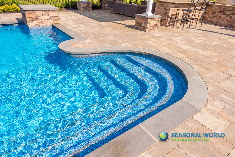 STEPS, LOVESEATS, BENCHES & SWIMOUTS – Seasonal World