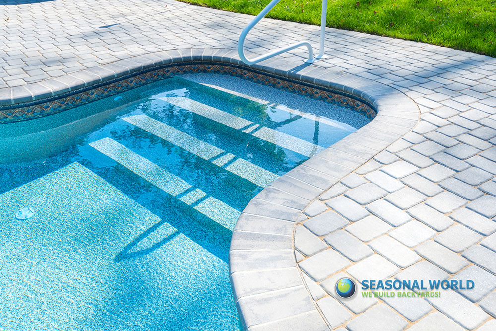 STEPS, LOVESEATS, BENCHES & SWIMOUTS – Seasonal World