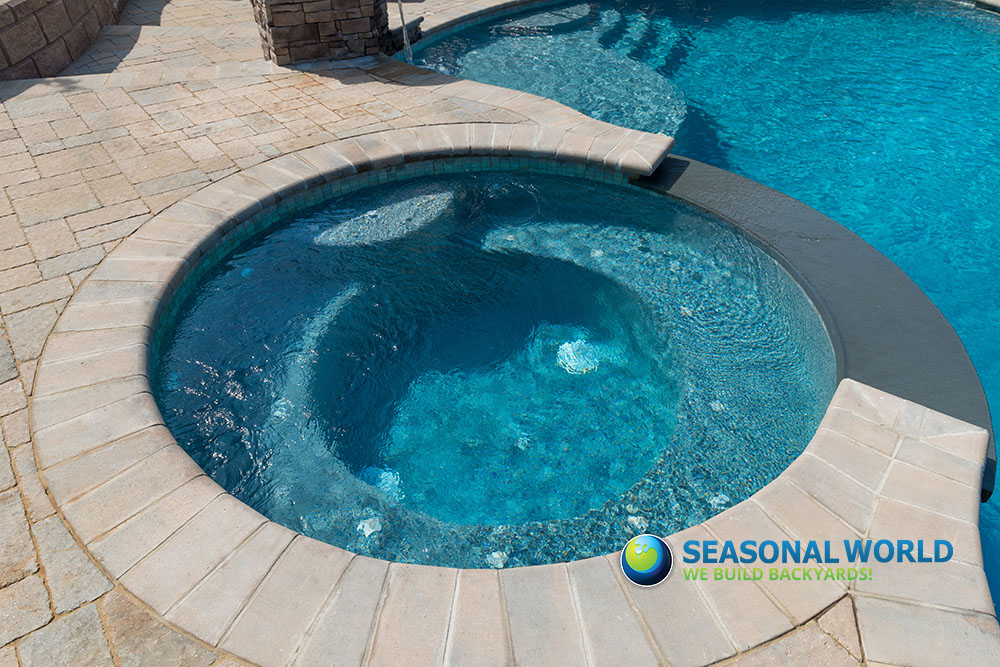 Spas Gunite – Seasonal World