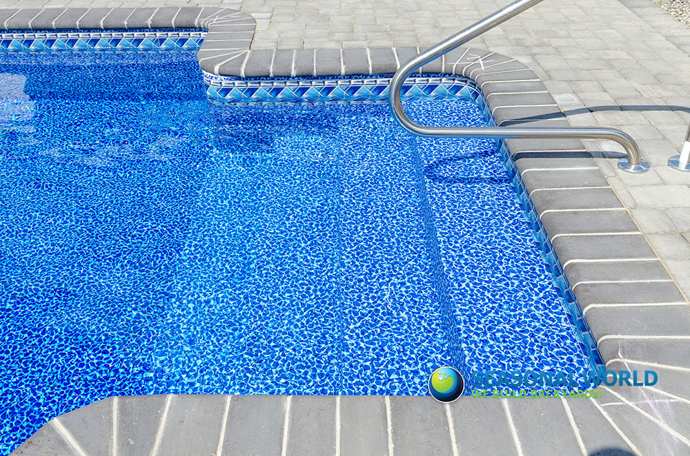 STEPS, LOVESEATS, BENCHES & SWIMOUTS – Seasonal World