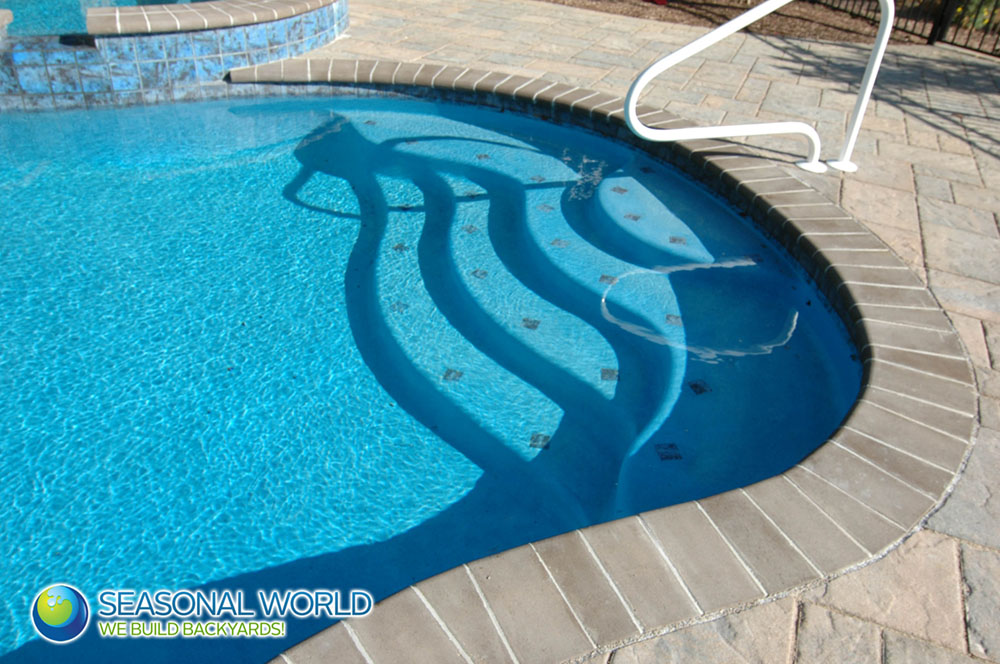 STEPS, LOVESEATS, BENCHES & SWIMOUTS – Seasonal World